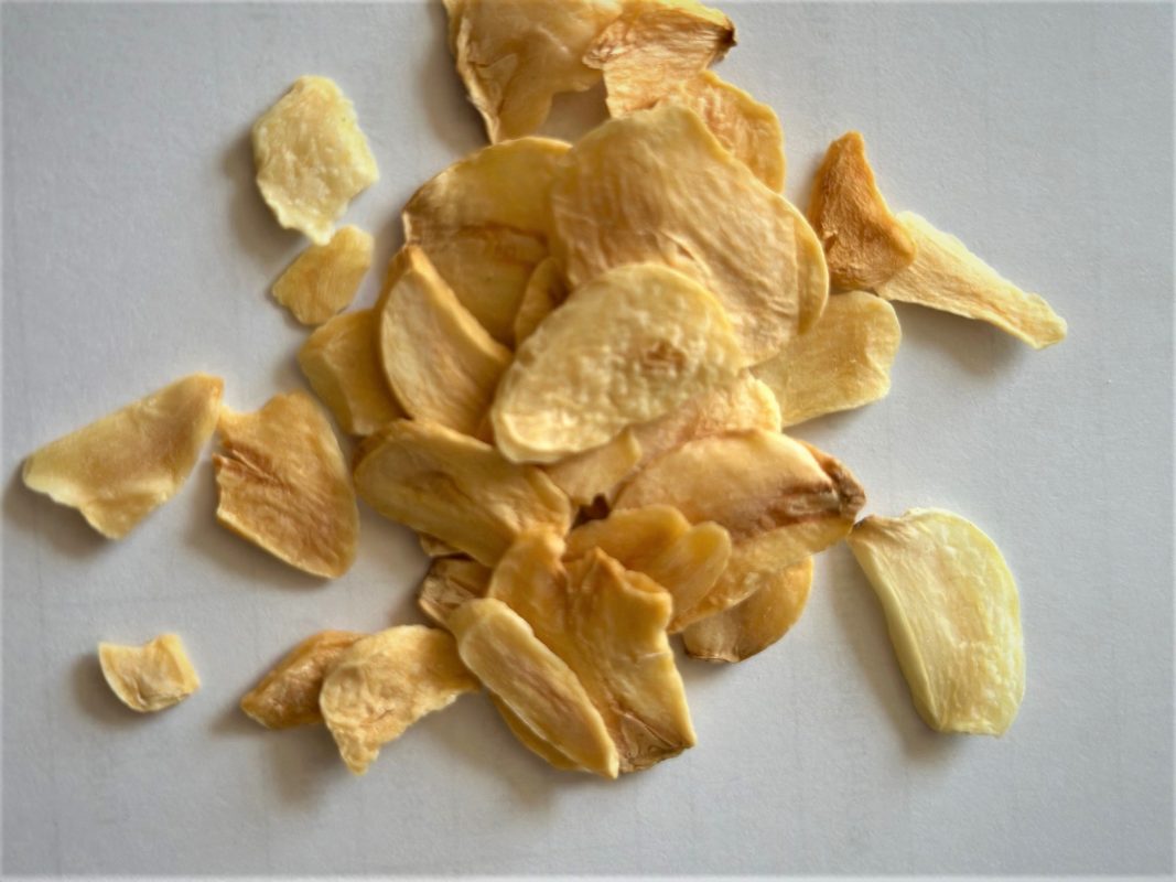 Garlic Dried Flakes/chips 250g- SALE OFFER - The Spiceworks | Online ...